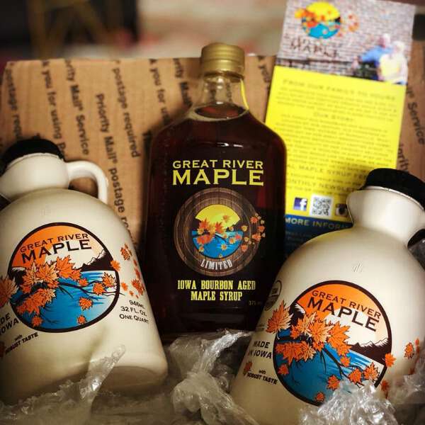Perfect Iowa Gifts from the Made in Iowa Holiday Gift Guide - Simplify ...