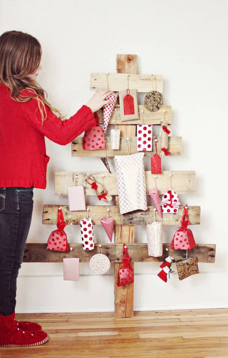 DIY Advent Calendar Ideas & Over 30 Ways to Fill Them! - Simplify, Live ...