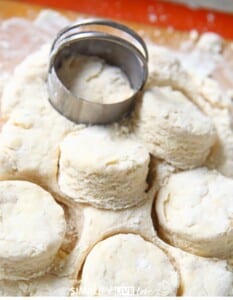 6 Secrets to Fluffy, Flaky Sourdough Discard Biscuits - Simplify, Live ...