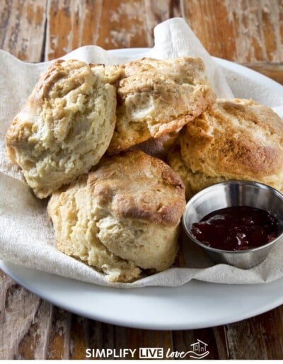 6 Secrets to Fluffy, Flaky Sourdough Discard Biscuits - Simplify, Live ...