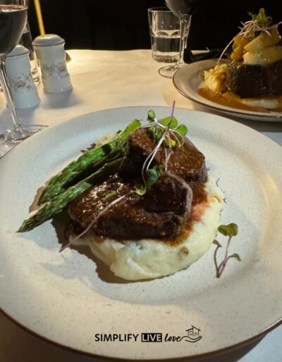 12 of the Most Famous Foods in Québec to try at Winter Carnaval ...
