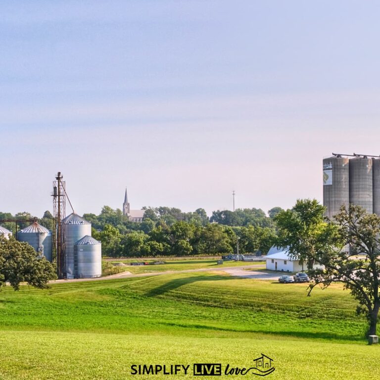 3 Underrated Small Towns in Western Iowa to Explore this Fall ...